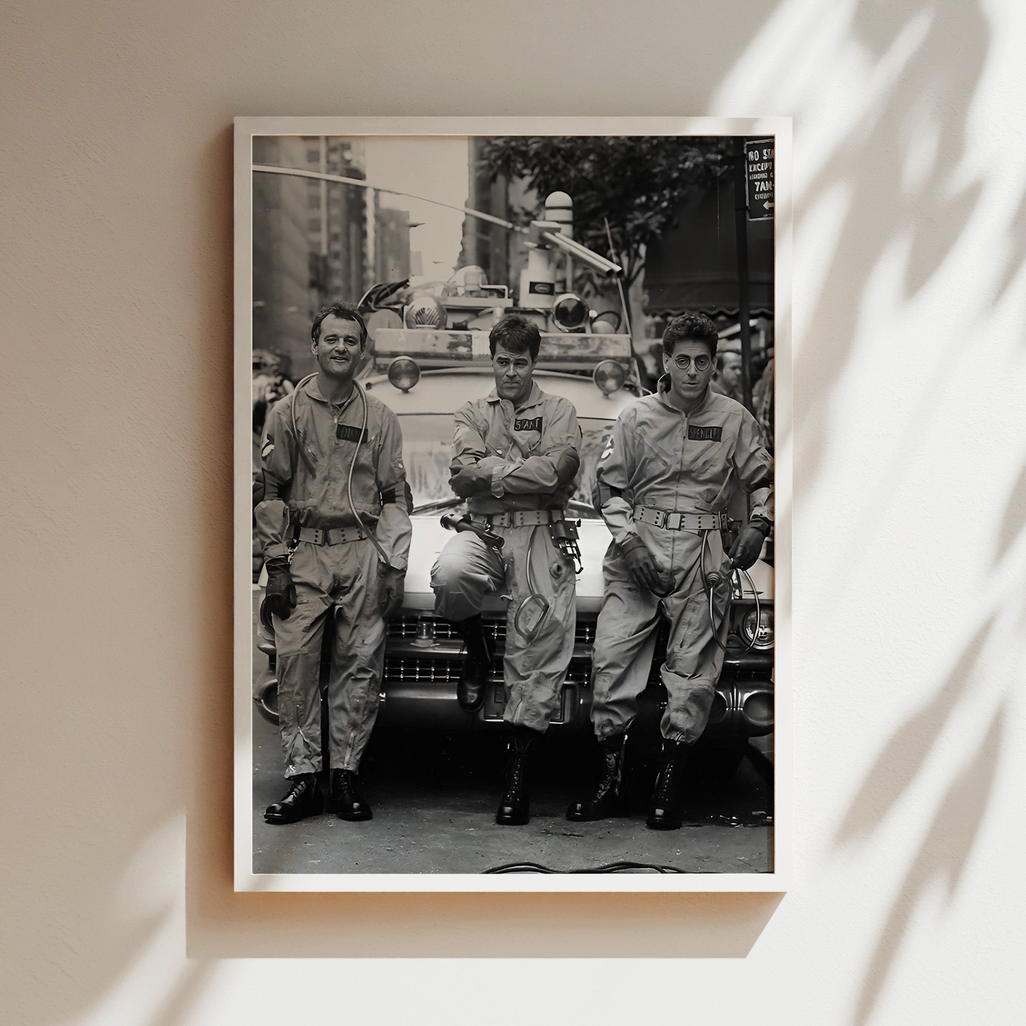 On Screens – Wall Mates